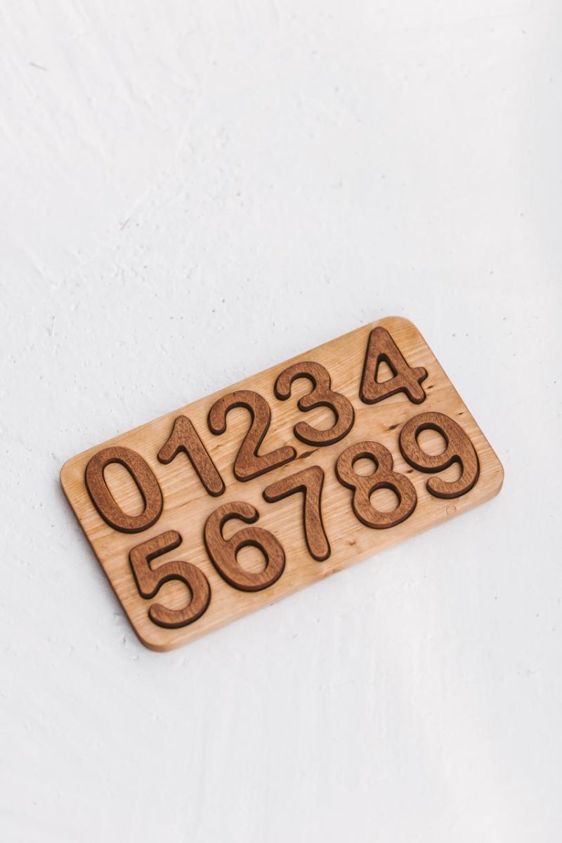 Wooden Numbers puzzle - Woodinout © Montessori math materials