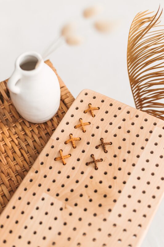 Lacing board - Woodinout © Montessori toys